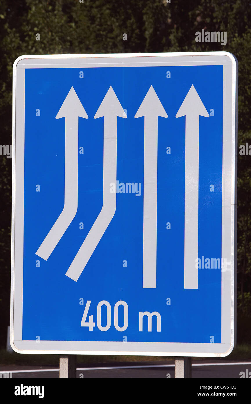 Merging Sign Stock Photos & Merging Sign Stock Images - Alamy