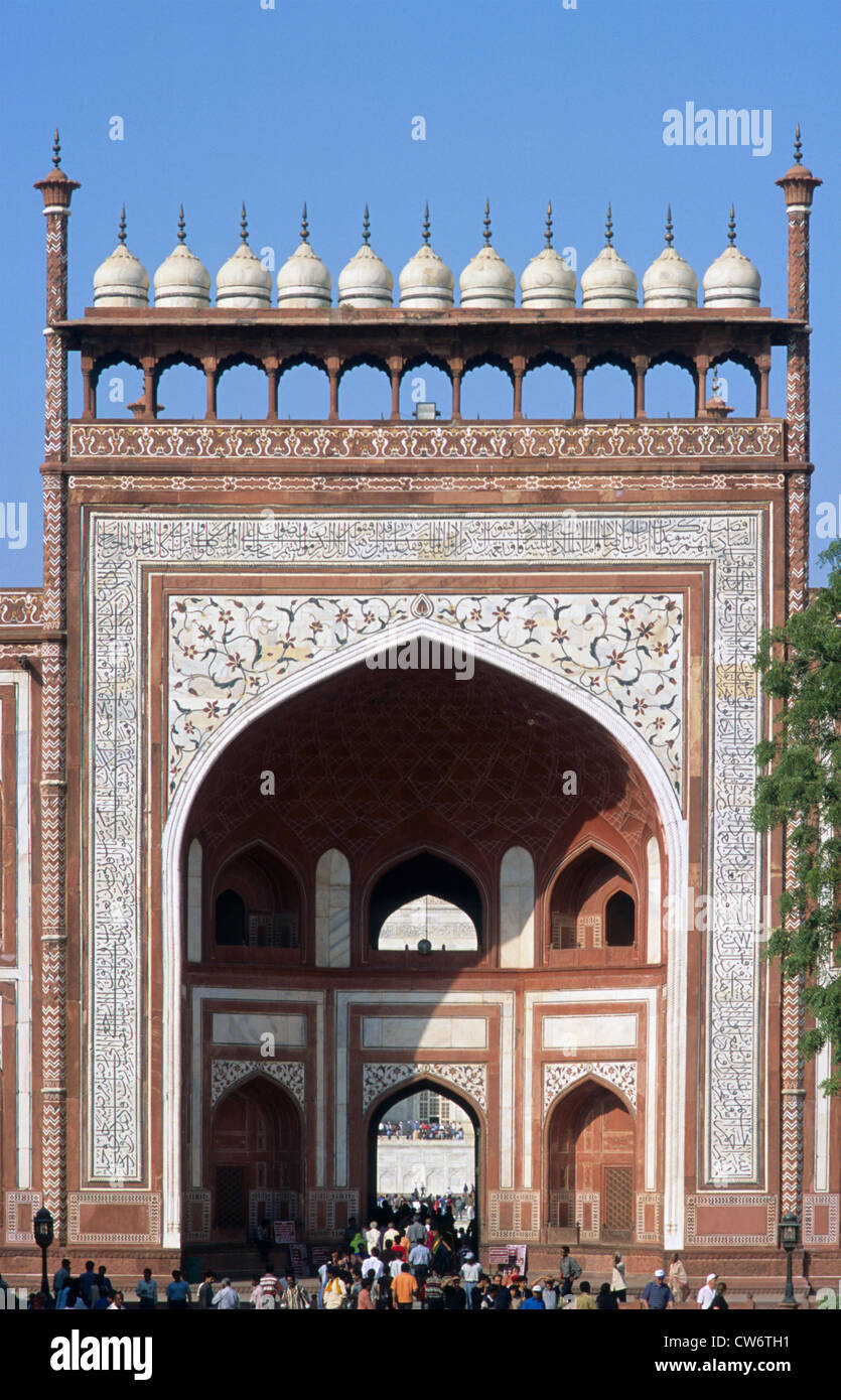Mughal entrance gate hi-res stock photography and images - Alamy