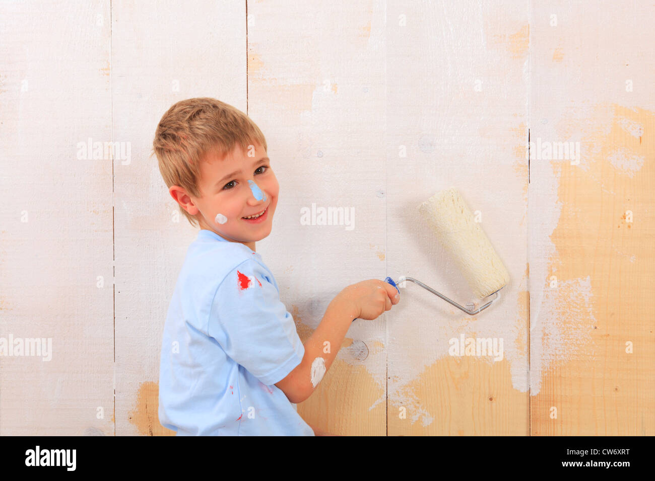 One boy painting hi-res stock photography and images - Alamy