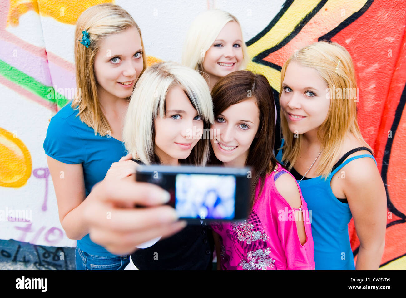 Peer groups friends hi-res stock photography and images - Alamy
