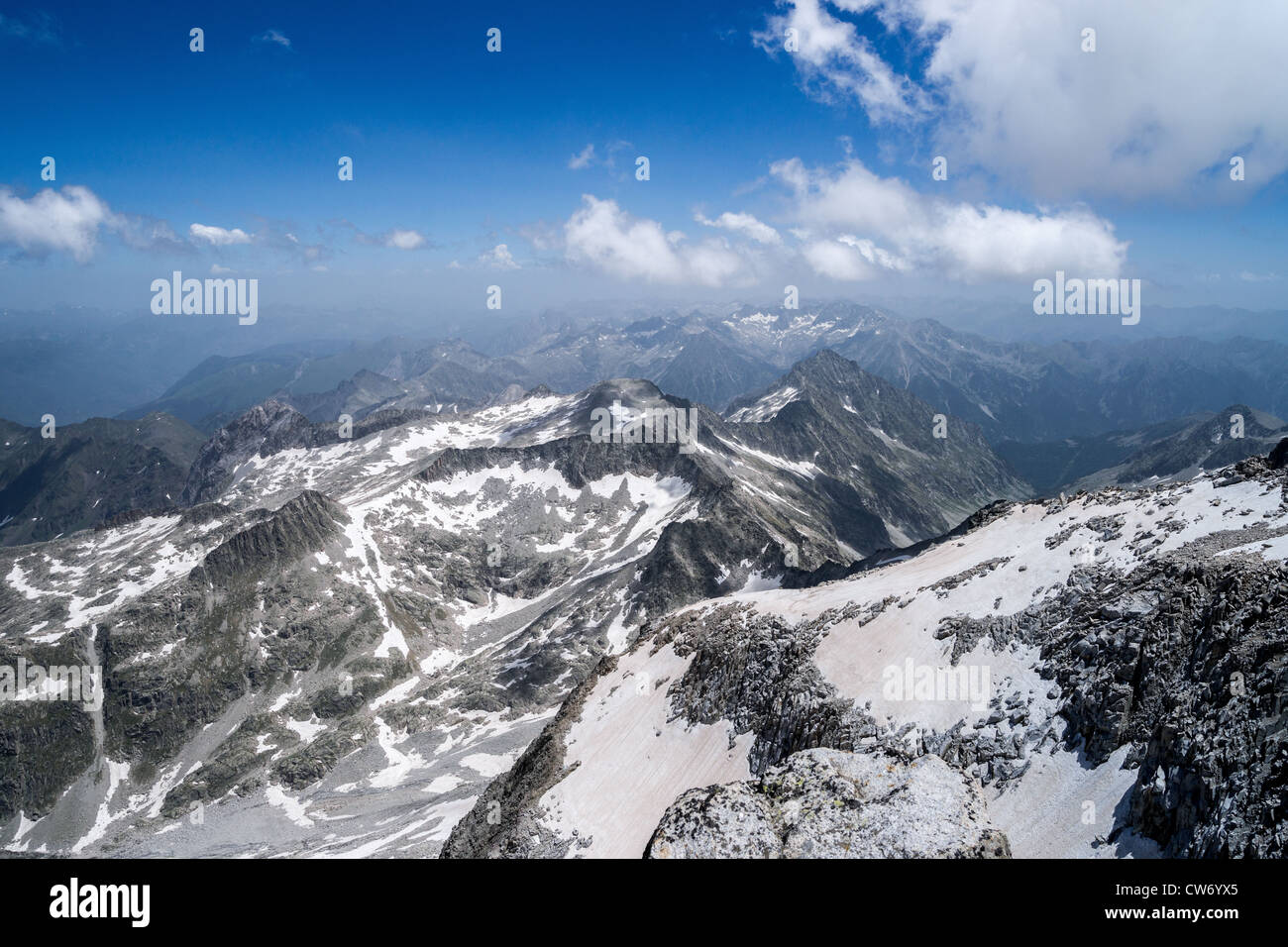Pirineos panoramic aneto hi-res stock photography and images - Alamy