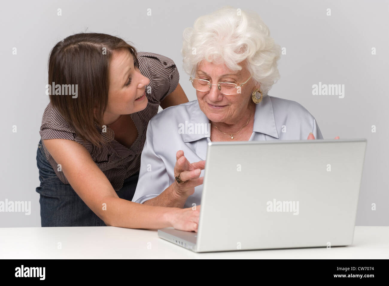 Grandma child laptop screen hi-res stock photography and images - Alamy
