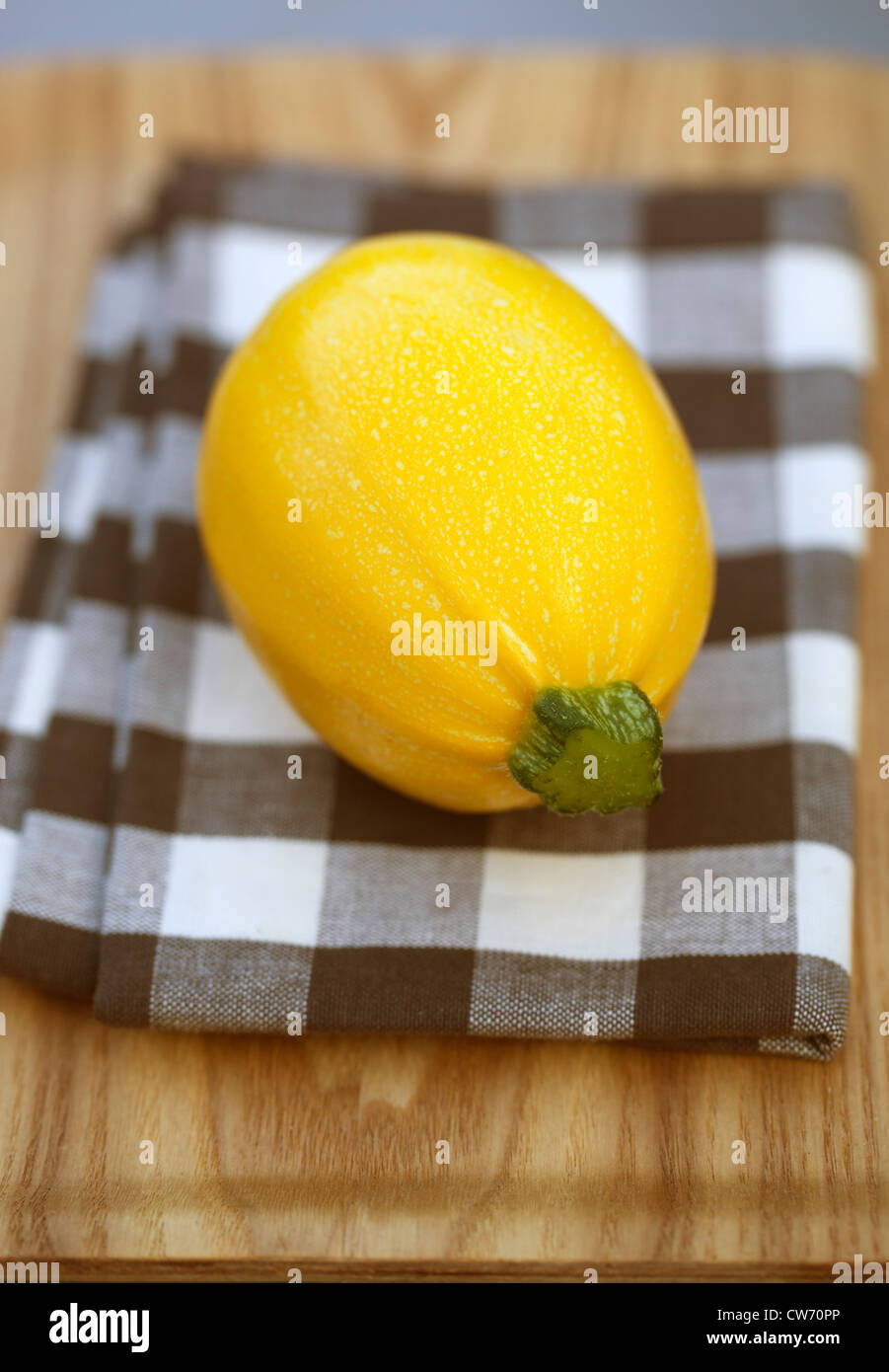 Round Yellow Courgette Stock Photo - Alamy