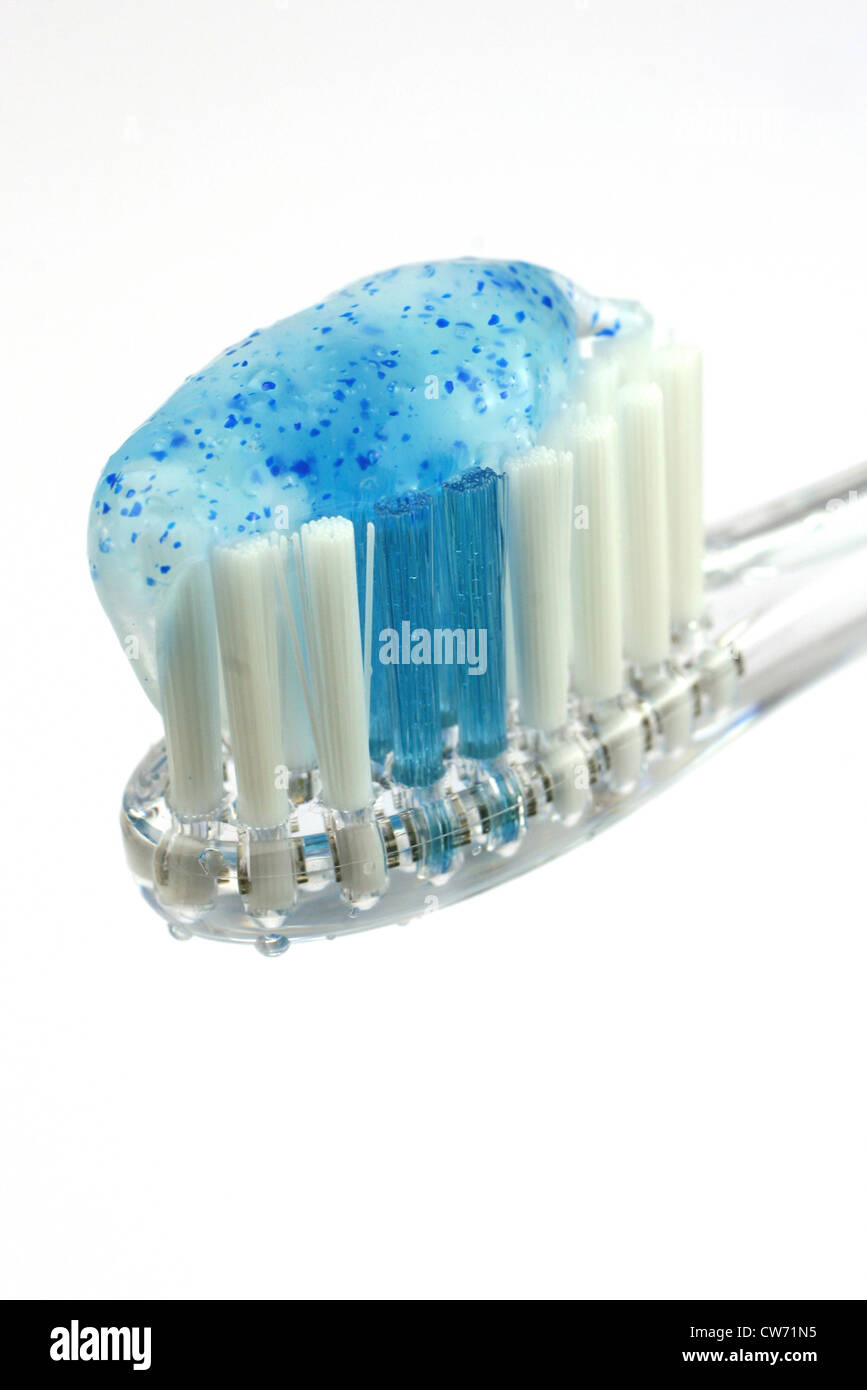 toothbrush and toothpaste Stock Photo - Alamy