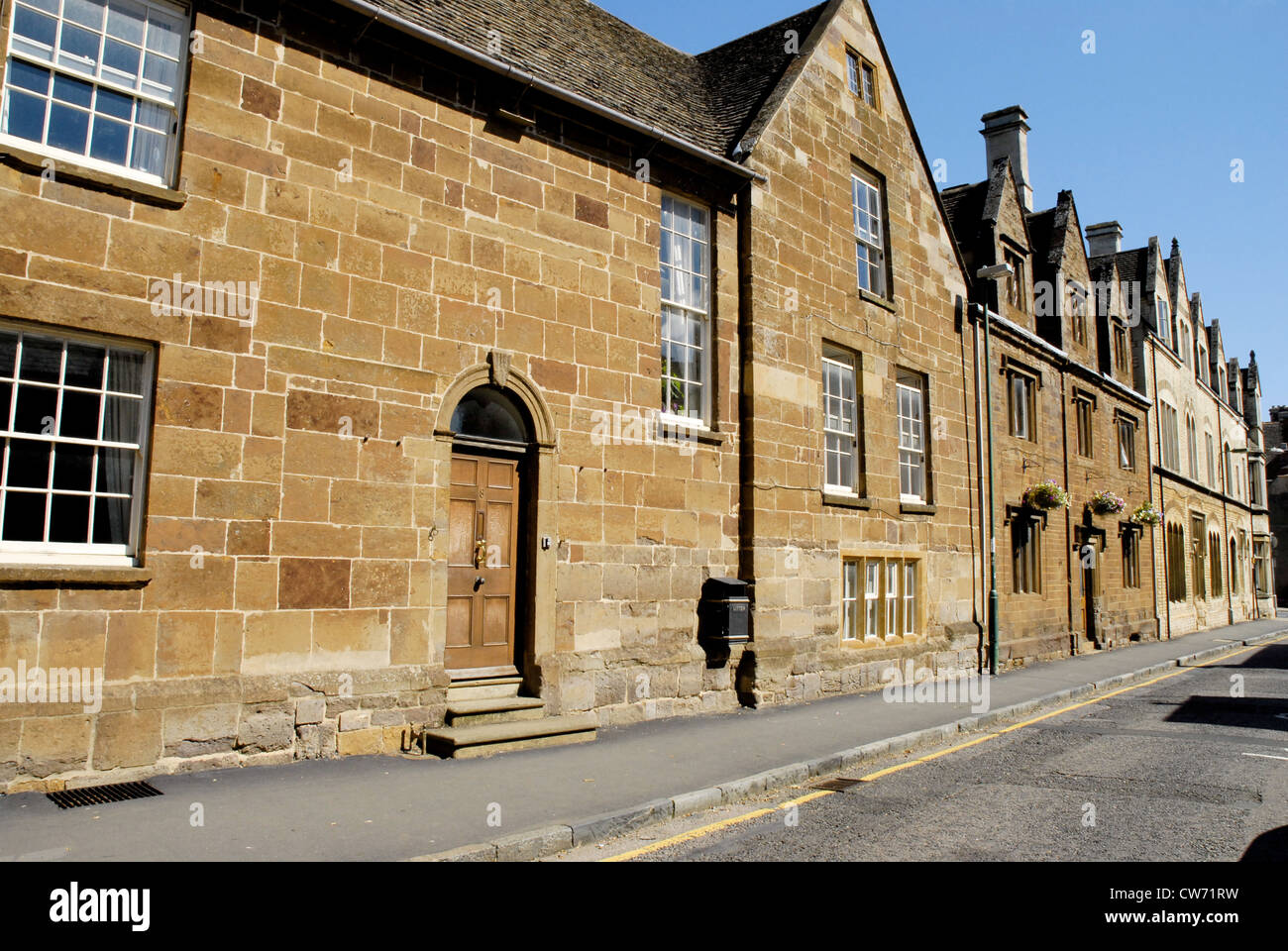 Old stone buildings in Uppingham, Rutland Stock Photo - Alamy