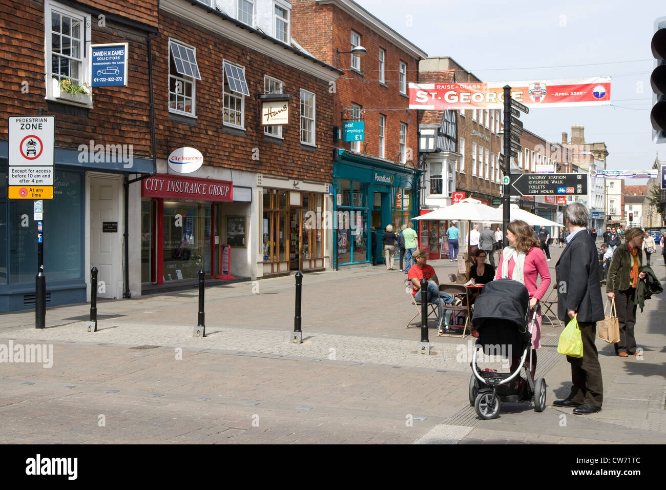 Salisbury: town centre pedestrian zone Stock Photo - Alamy