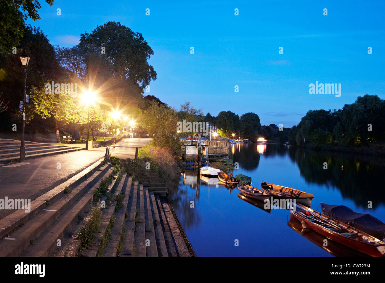 Richmond river london summer hi-res stock photography and images - Alamy