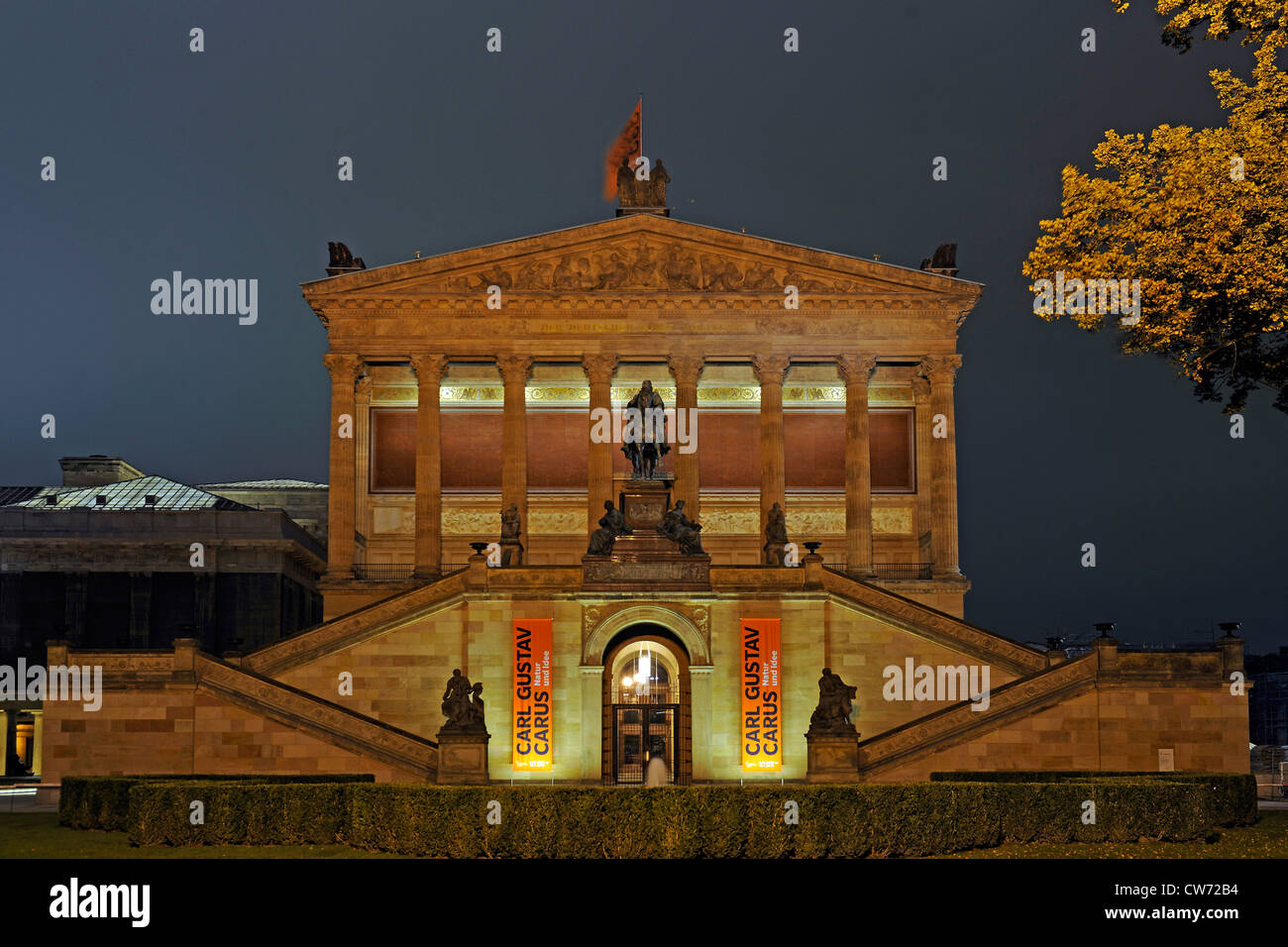 Old national gallery alte nationalgalerie hi-res stock photography and ...