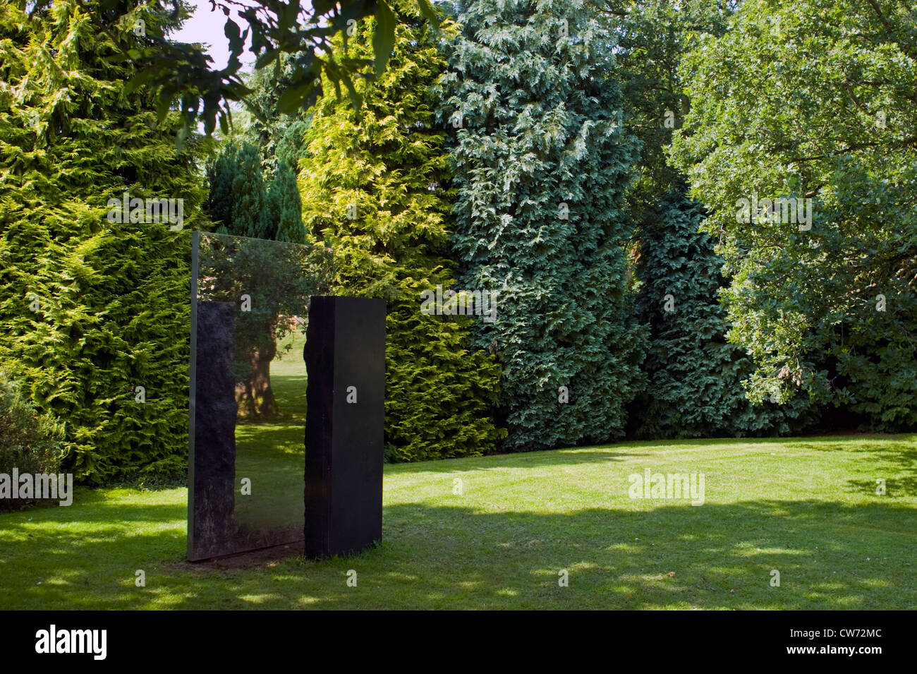 Simon hitchens sculpture hi-res stock photography and images - Alamy