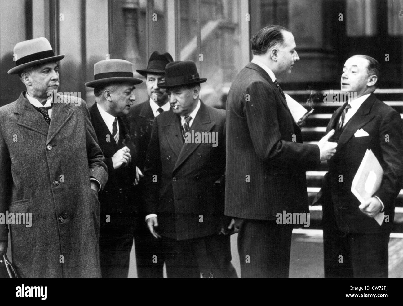 In paris 1939 hi-res stock photography and images - Alamy