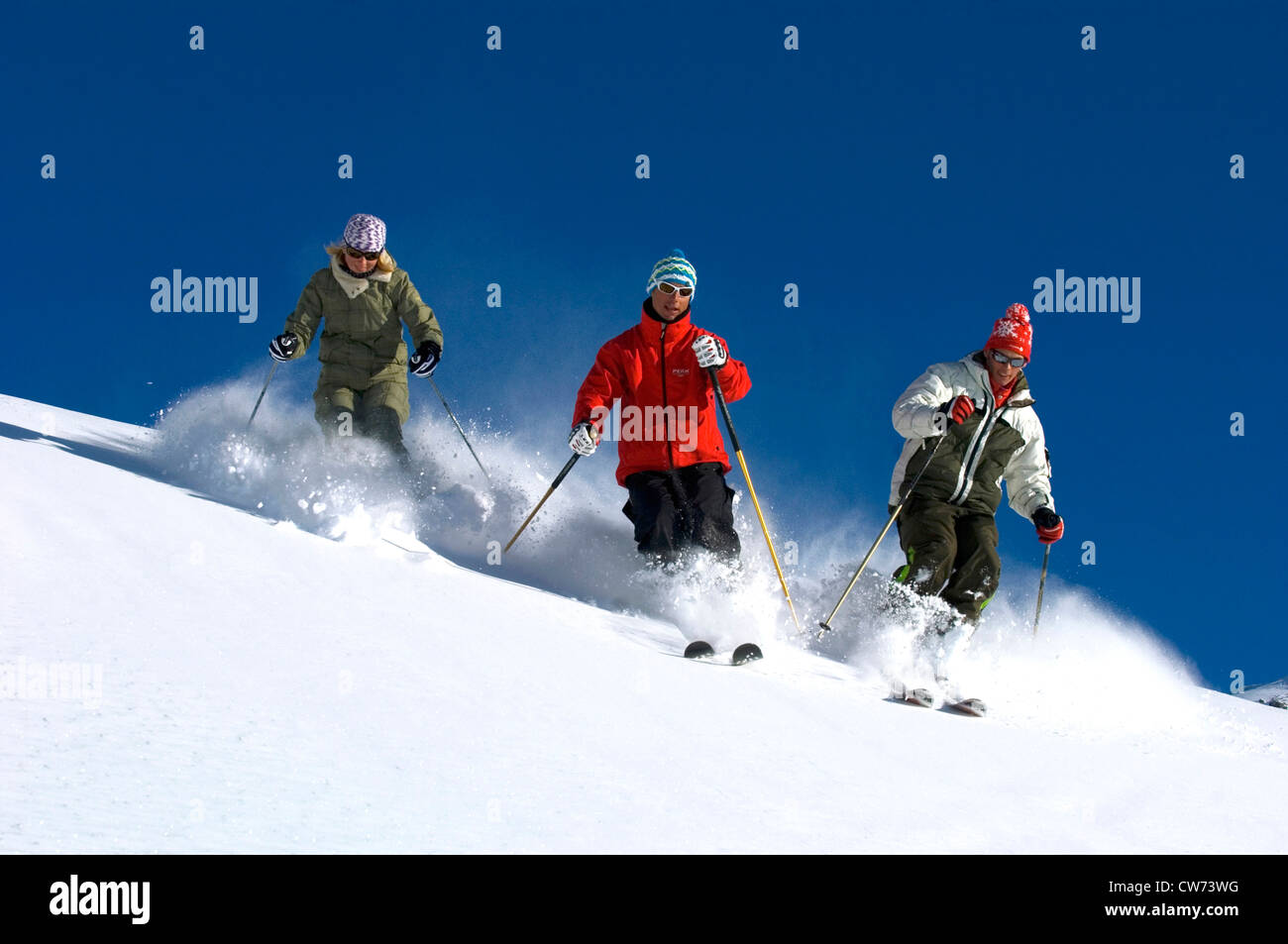 People skiing on ski slopes hi-res stock photography and images - Alamy