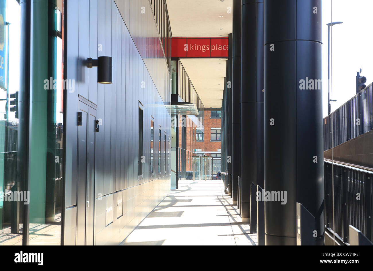 Kings cross, art galleries hi-res stock photography and images - Alamy