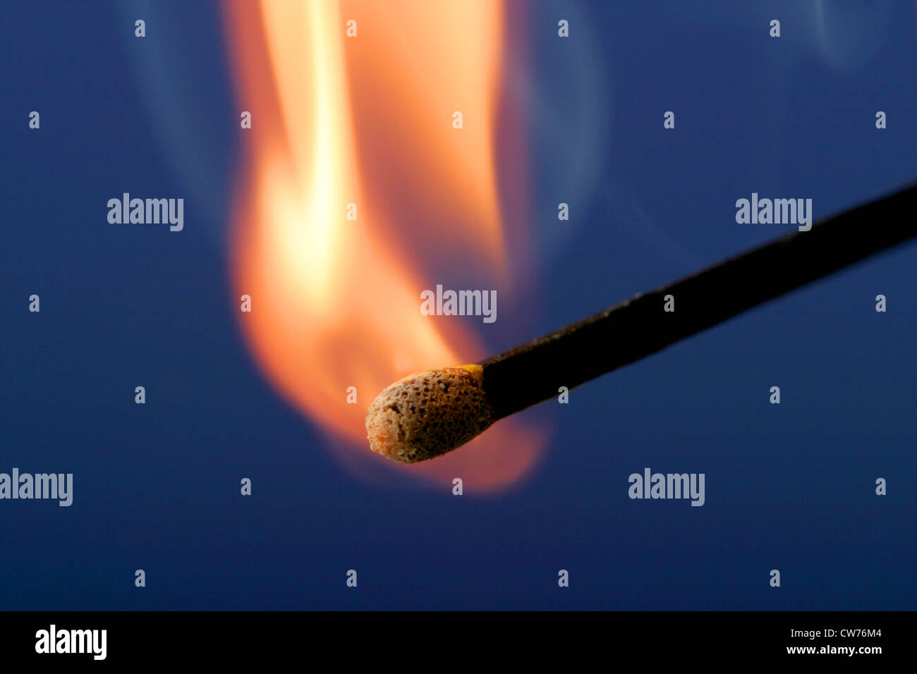Lighting cigarette match hi-res stock photography and images - Alamy