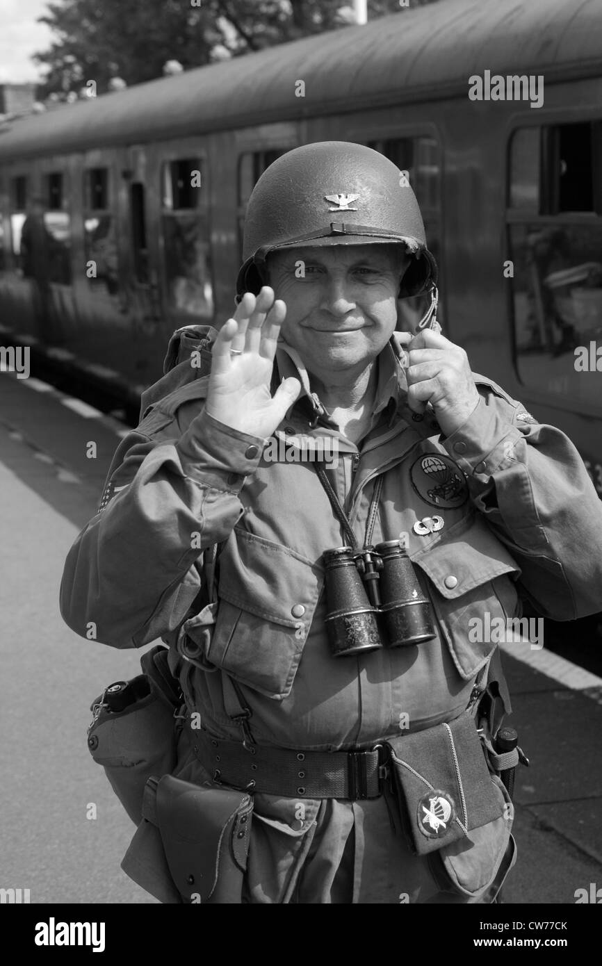 American gi army re enactor 1940s Black and White Stock Photos & Images ...
