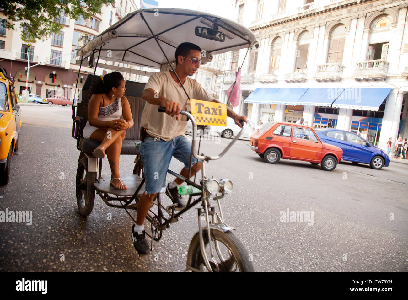 Bicycle cycle cab hi-res stock photography and images - Alamy