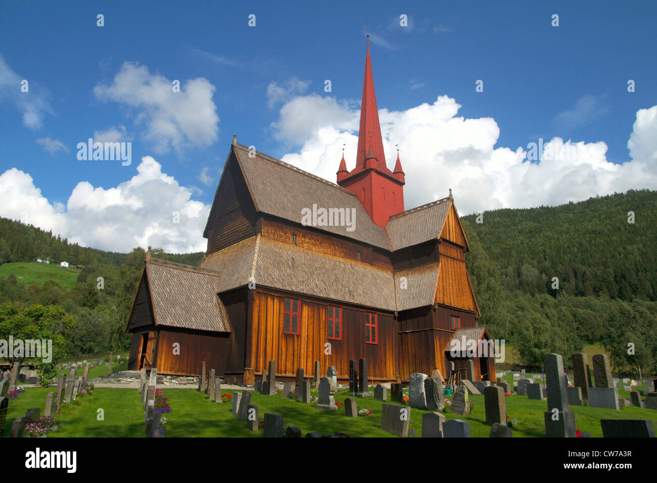Stave church Ringebu with graveyard, Norway, Ringebu Stock Photo - Alamy