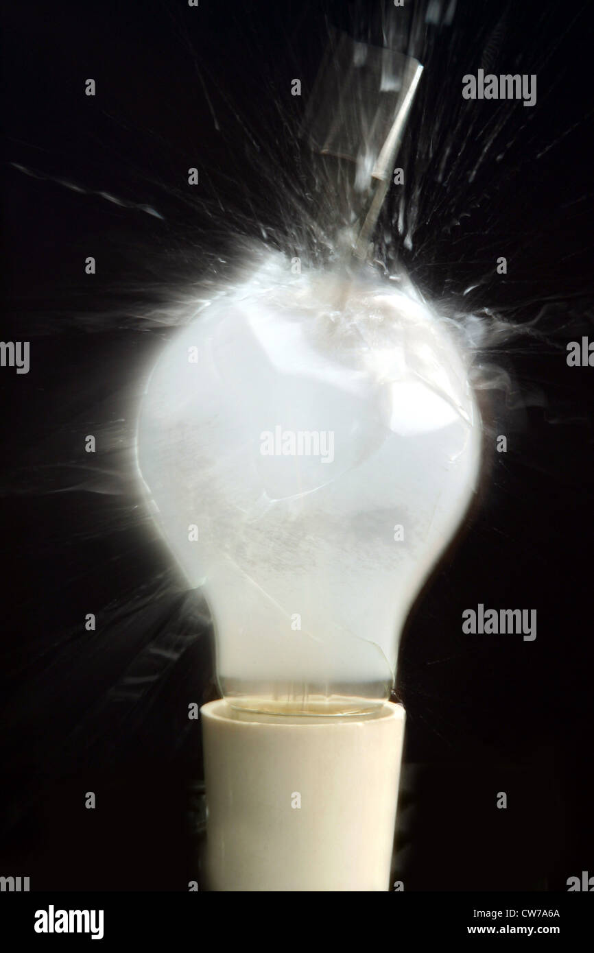 Splitting of white light hi-res stock photography and images - Alamy