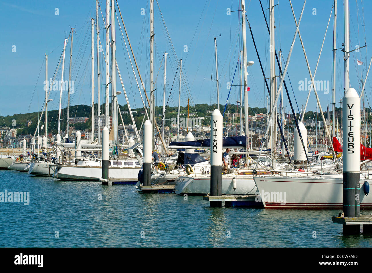 Boat at Harbor on places of visitors Stock Photo - Alamy