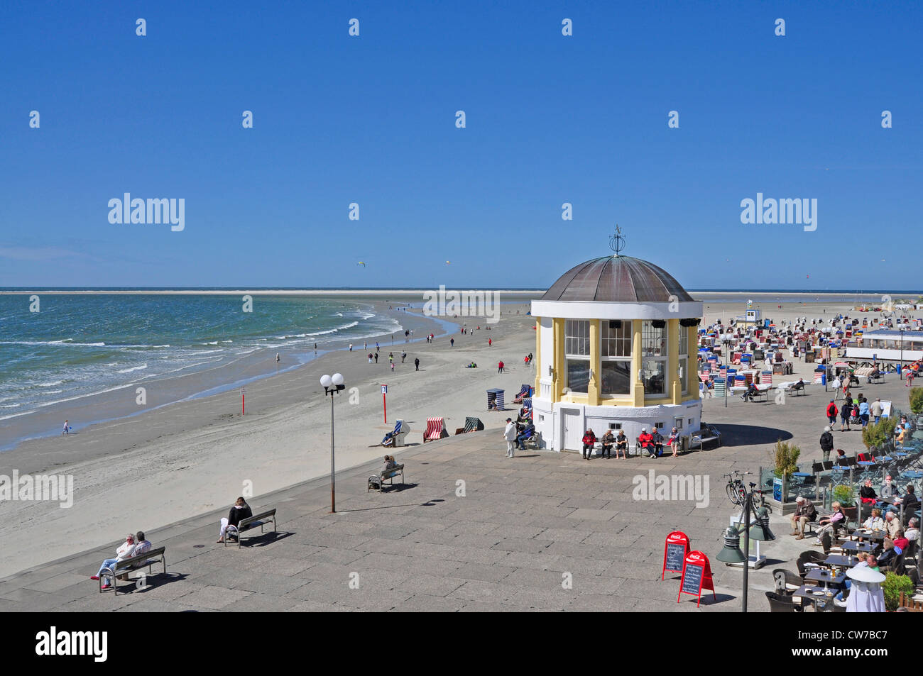 Beach front promenade on borkum hi-res stock photography and images - Alamy