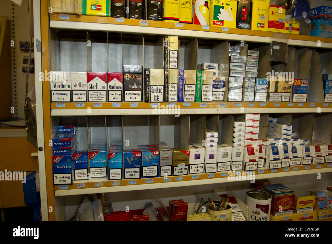 Specialist tobacconist shop hi-res stock photography and images - Alamy