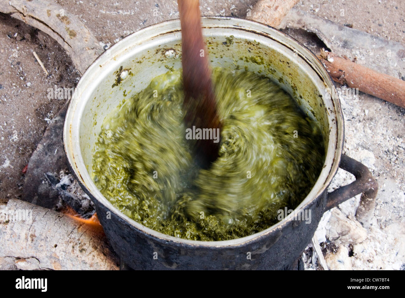 Traditional south african pots hi-res stock photography and images - Alamy