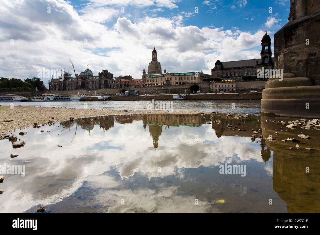 Terrace bridge hi-res stock photography and images - Alamy
