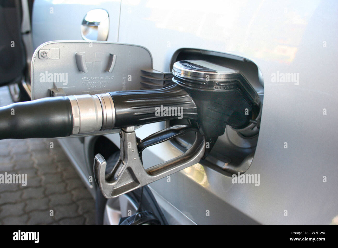 Refuel hi-res stock photography and images - Alamy