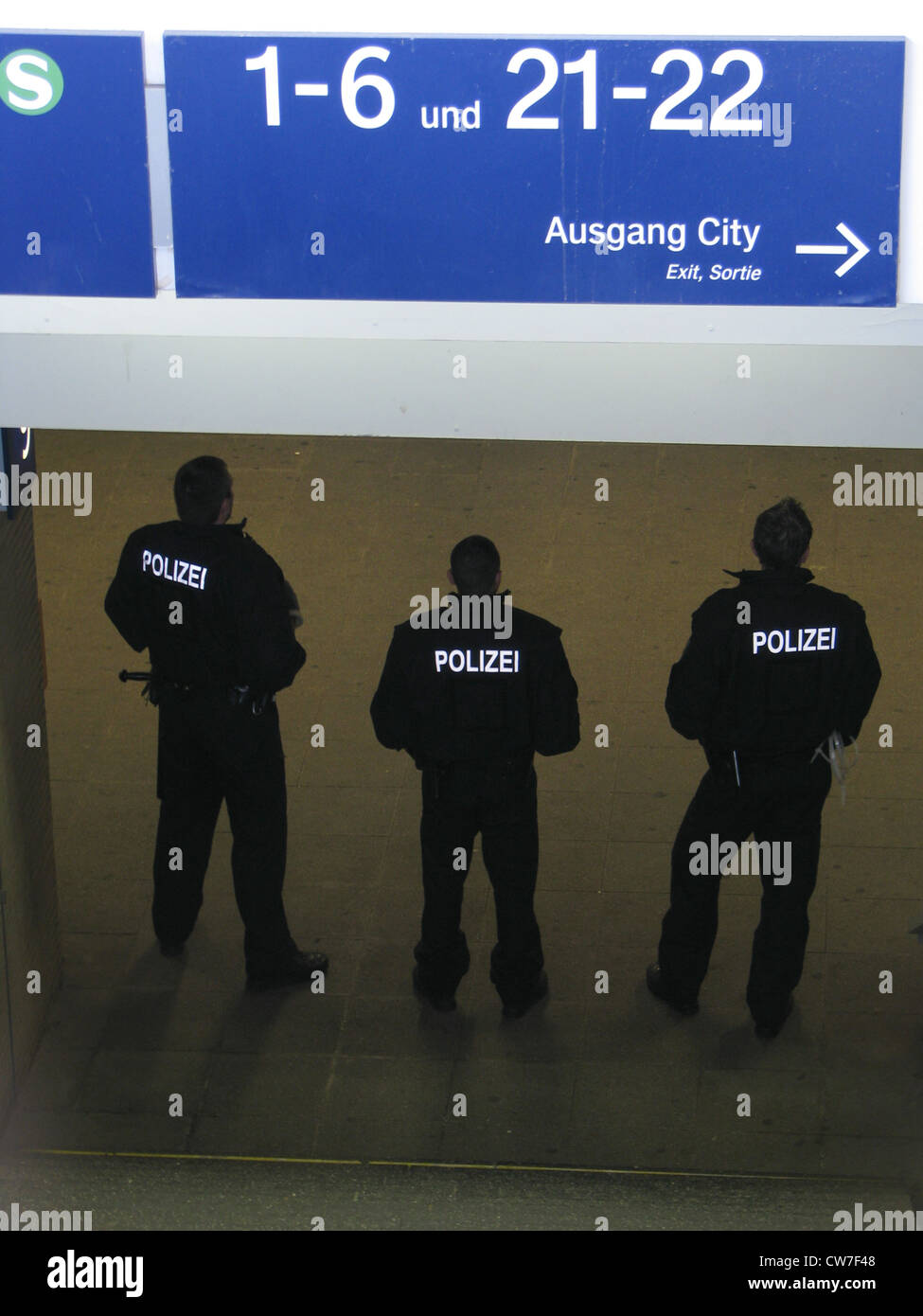 Police riot squad is standing in the main train station of Essen after ...