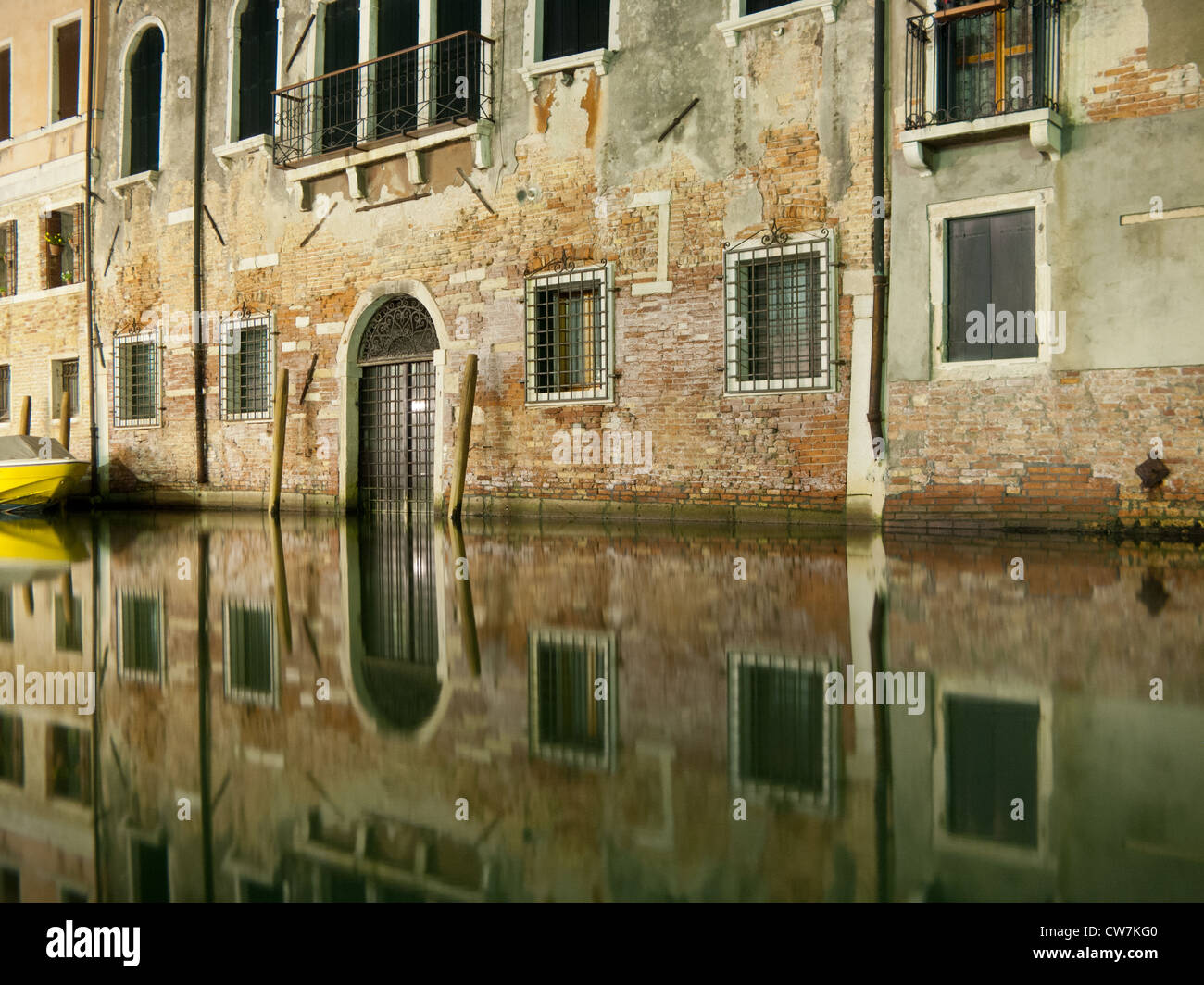 Venetian canal hi-res stock photography and images - Alamy
