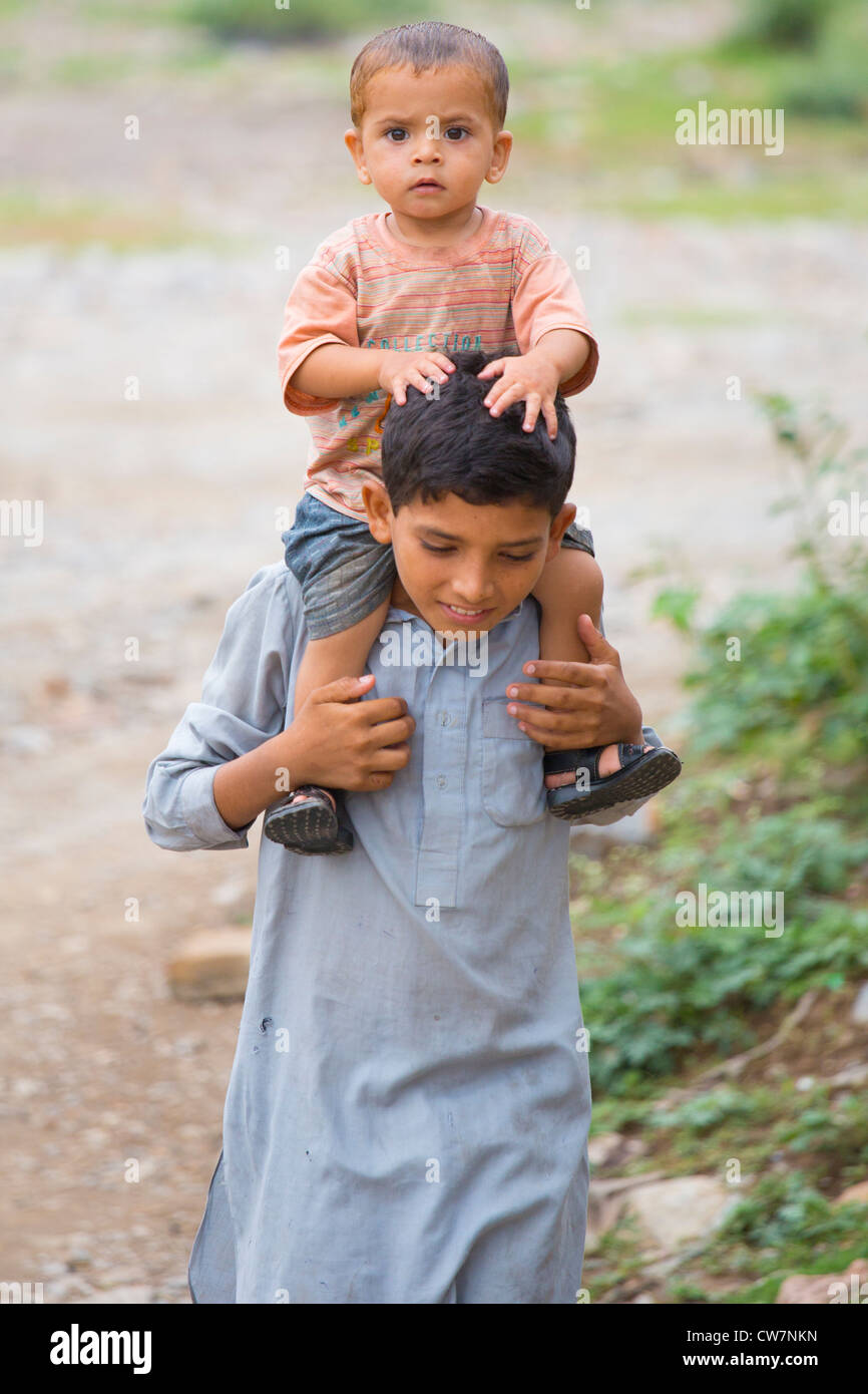 Pakistani boy in islamabad pakistan hi-res stock photography and images ...