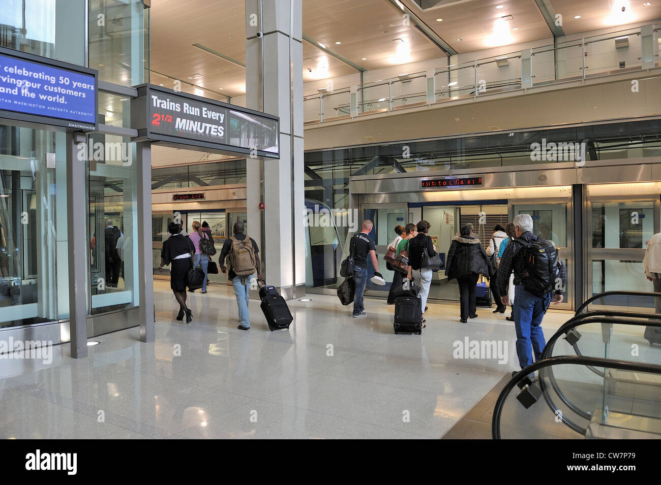 Terminal B train platform Washington Dulles International Airport ...