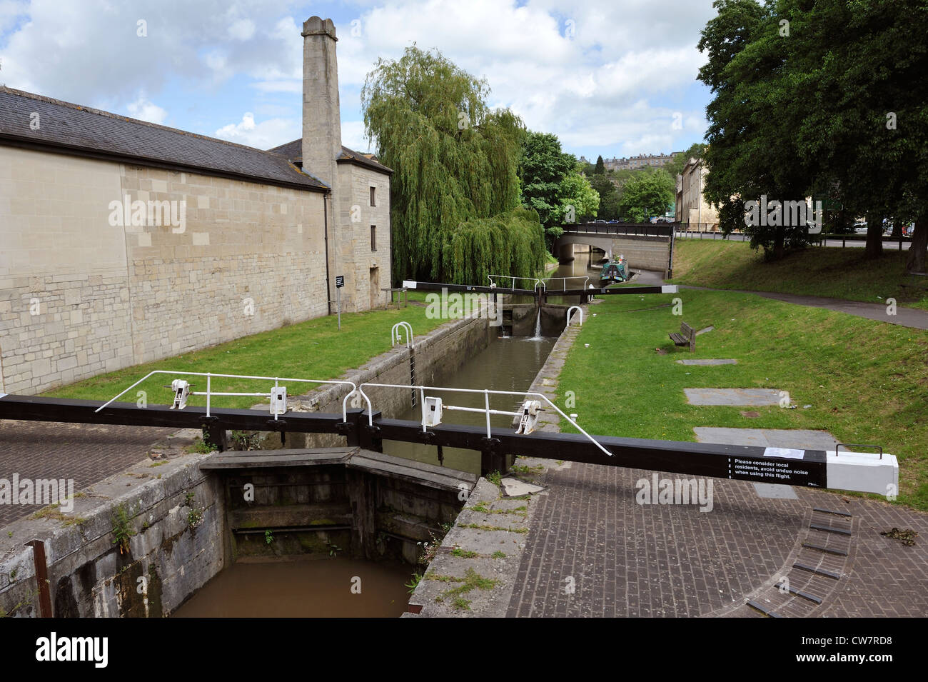 Widcombe lock kennet avon canal avon hi-res stock photography and ...