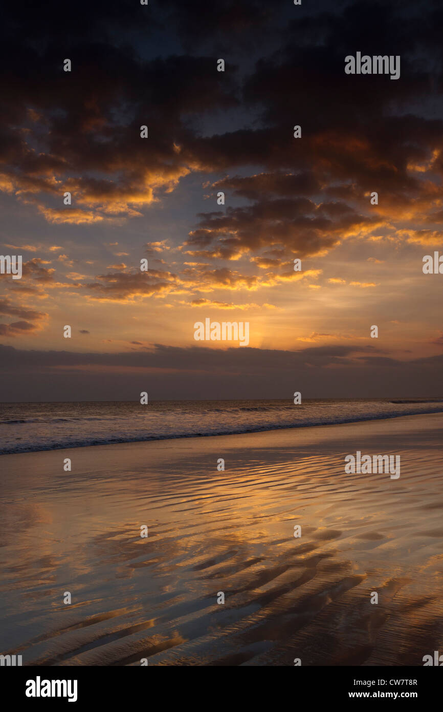 Bali sunset hi-res stock photography and images - Alamy