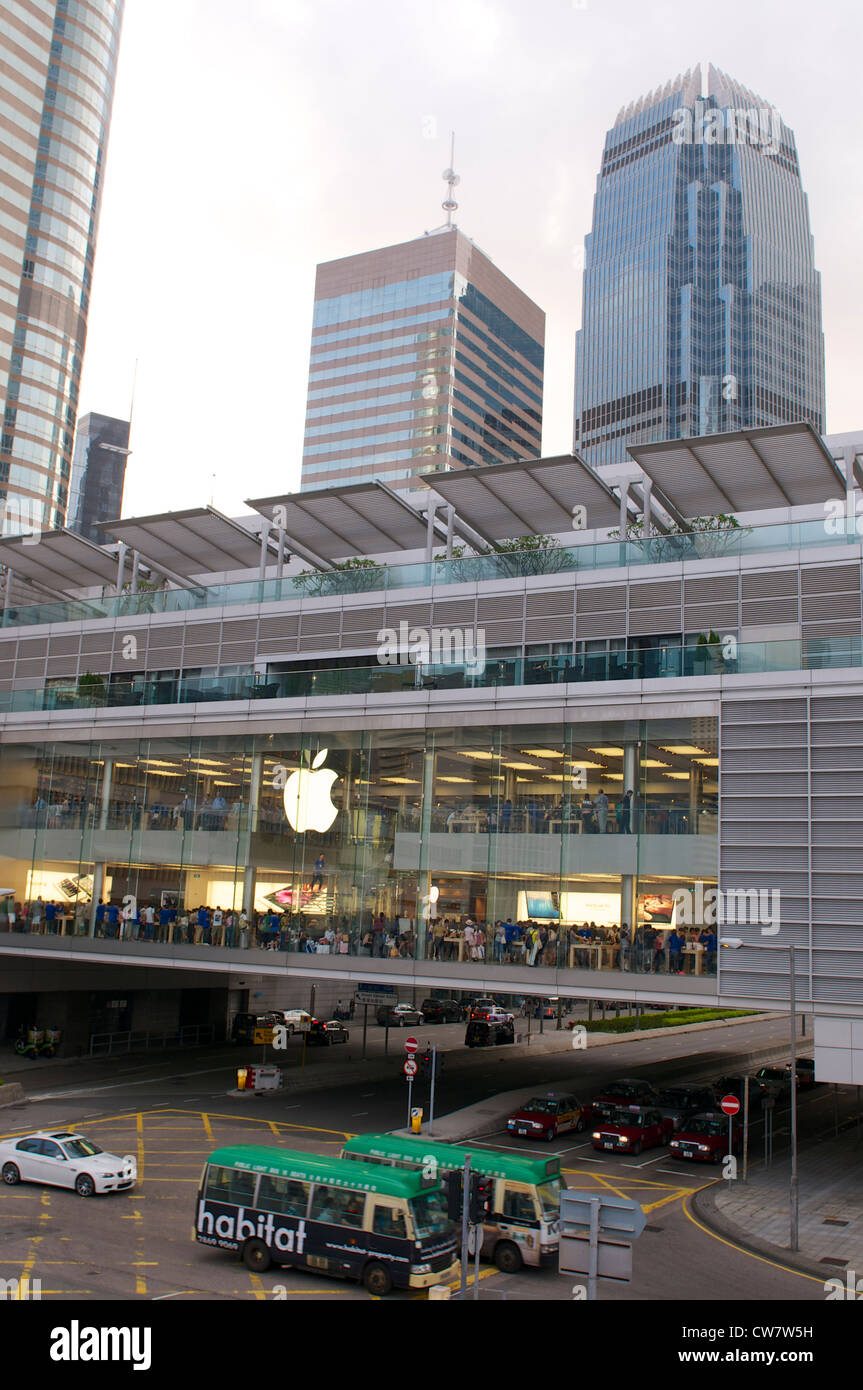 Apple store located at the IFC Mall, Central, Hong Kong Stock Photo - Alamy