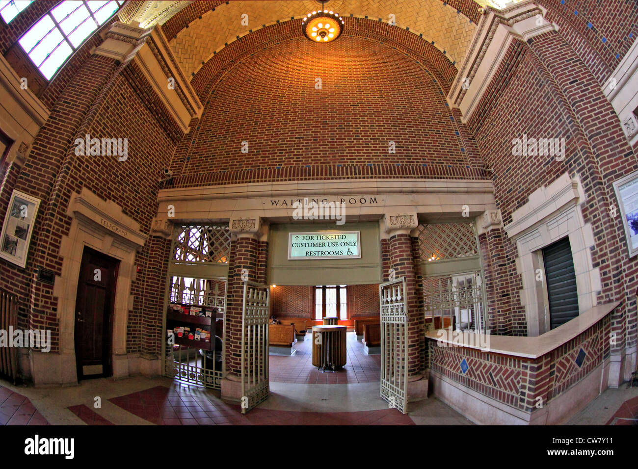 Historic rail plaza hi-res stock photography and images - Alamy