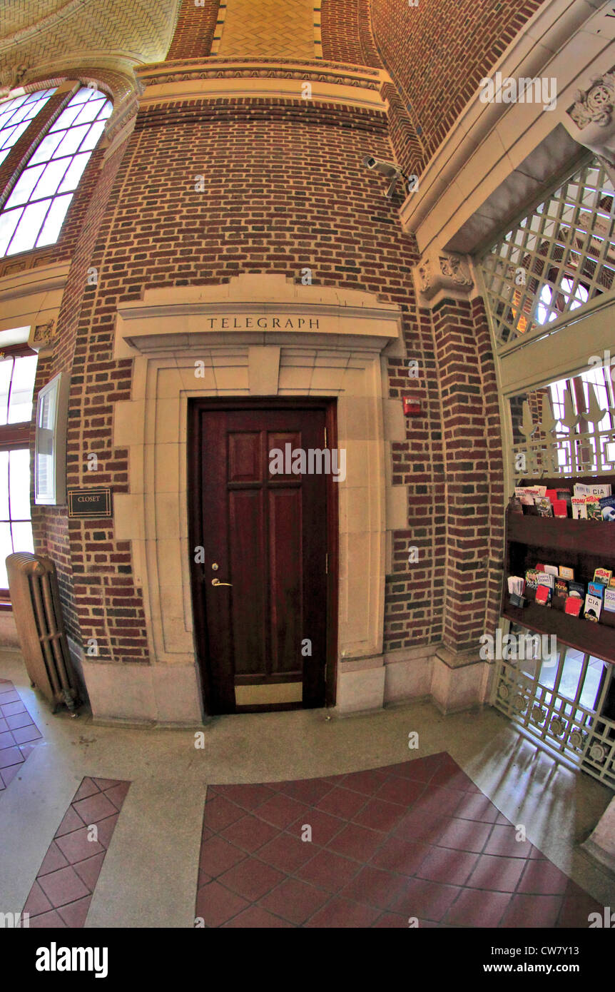 Railroad telegraph station hi-res stock photography and images - Alamy