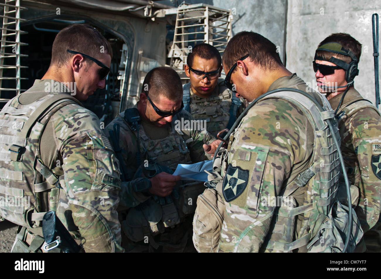 Sgt bill kearney and fellow soldiers with 2nd platoon hi-res stock ...