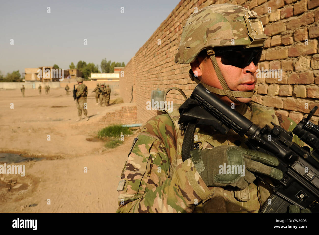 Army national guard conducts hi-res stock photography and images - Alamy