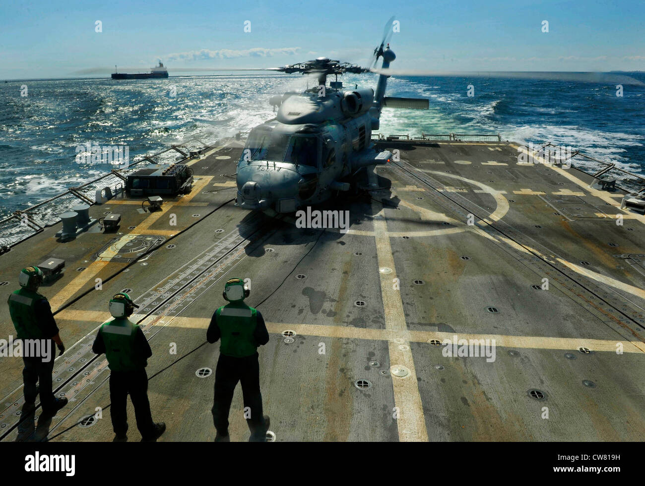 Sailors from the Vipers of Helicopter Anti-submarine Light Squadron ...