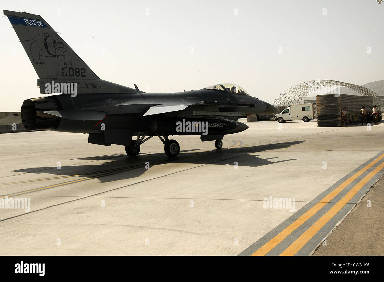 An F-16 from the Minnesota Air National Guard’s 148th Fighter Wing from ...