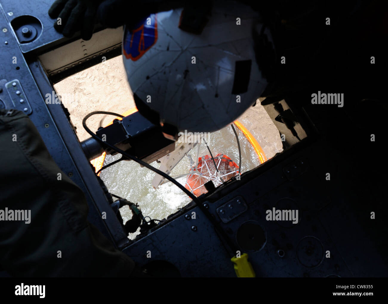 Naval aircrewman helicopter 1st class hi-res stock photography and ...