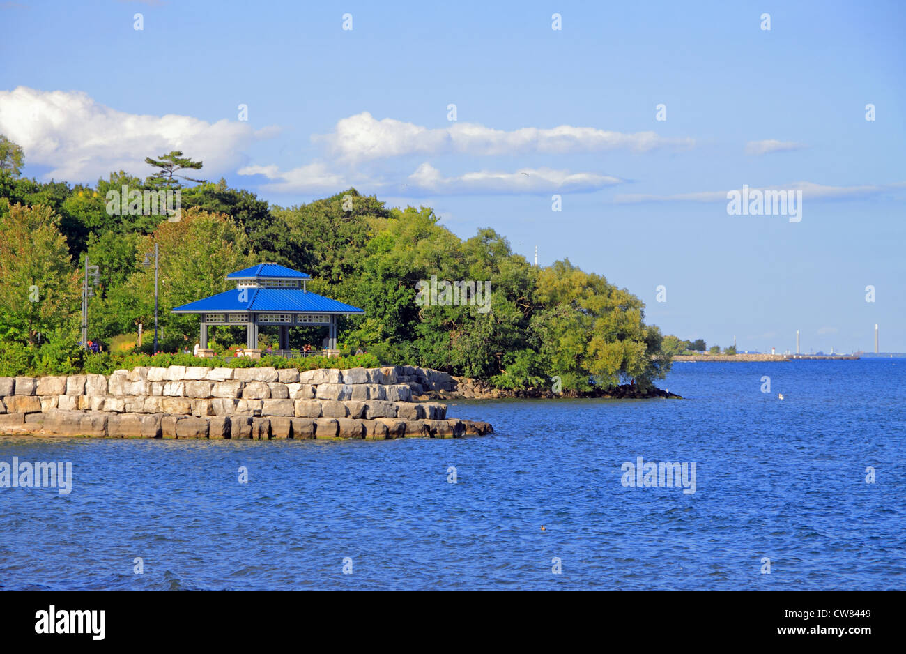 Lakeside gazebo by Lake Ontario in Port Credit, Mississauga Stock Photo ...