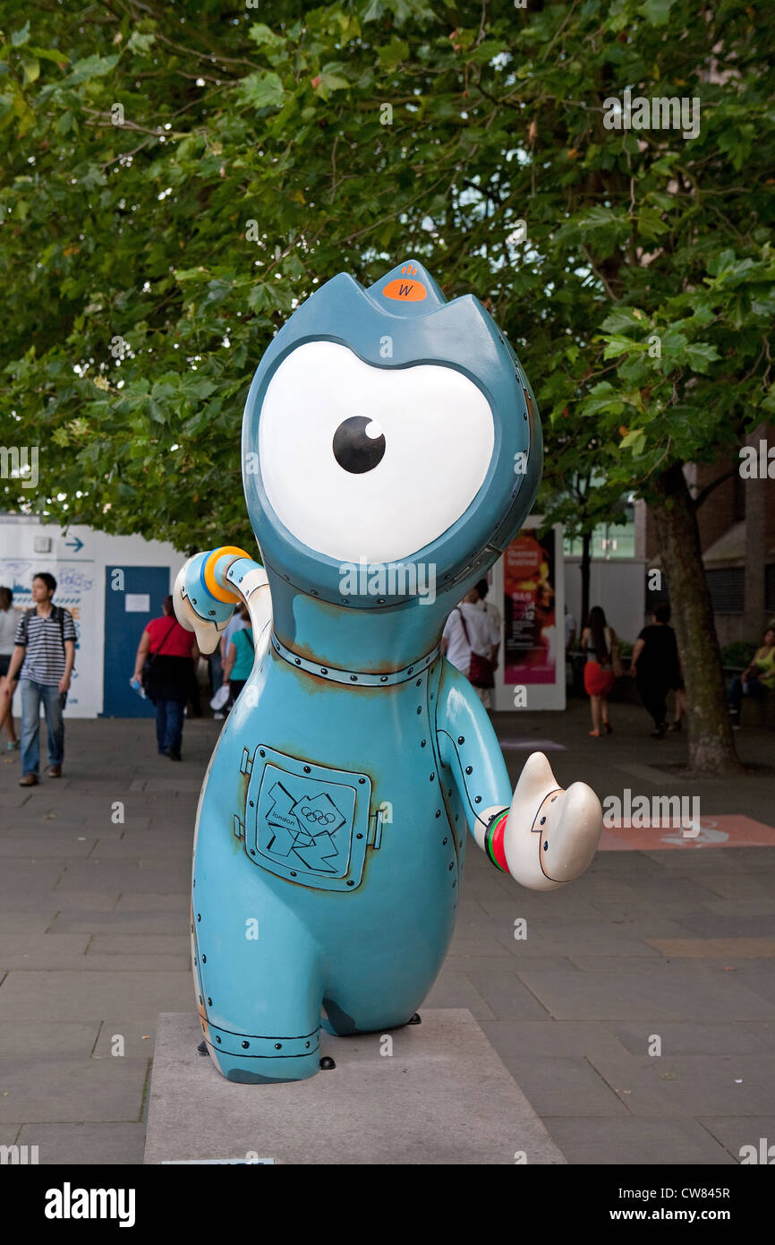 Wenlock the 2012 Olympic Mascot by HMS Belfast in London Stock Photo ...
