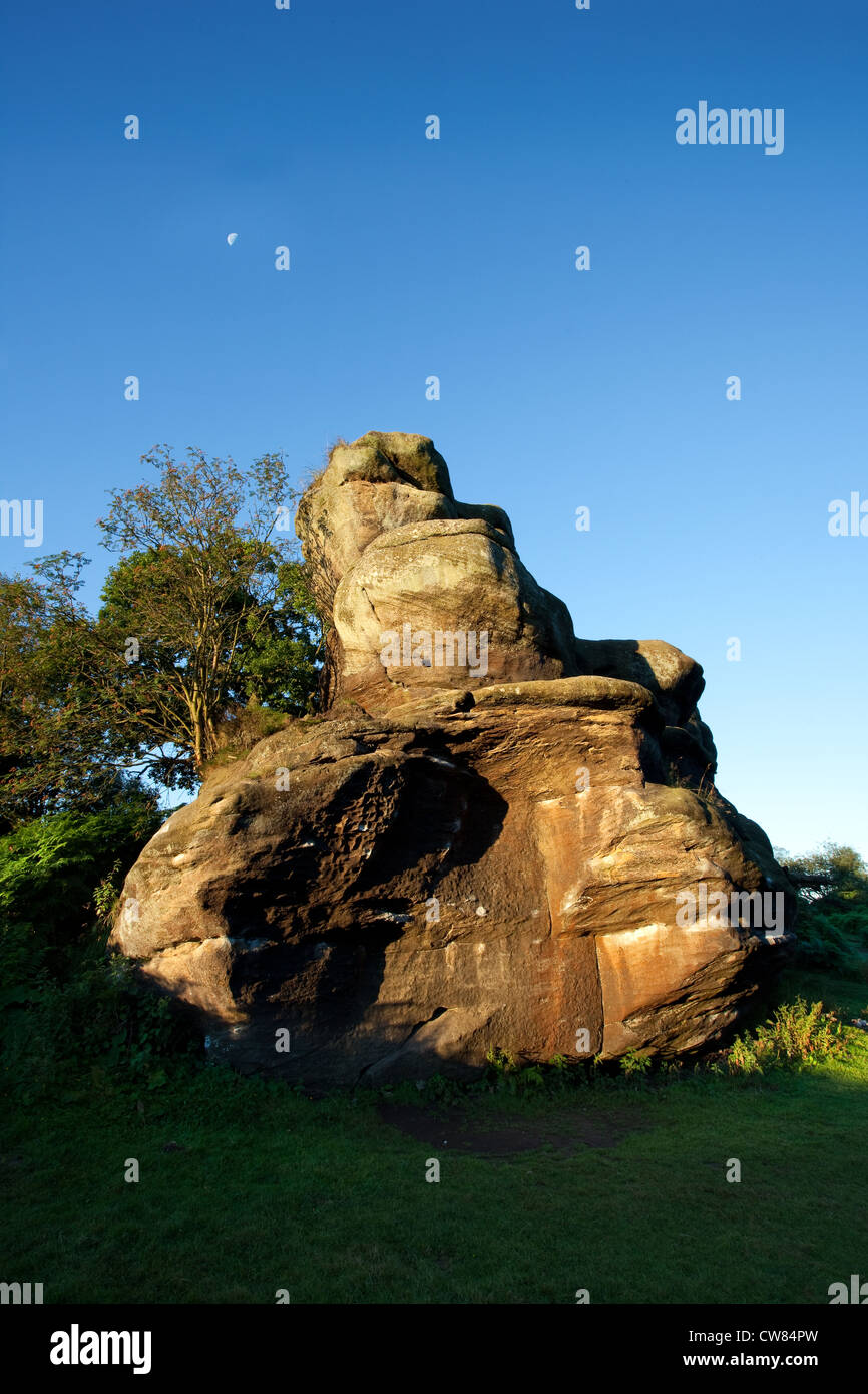 Brimham Rocks balancing natural rock formations in North Yorkshire ...