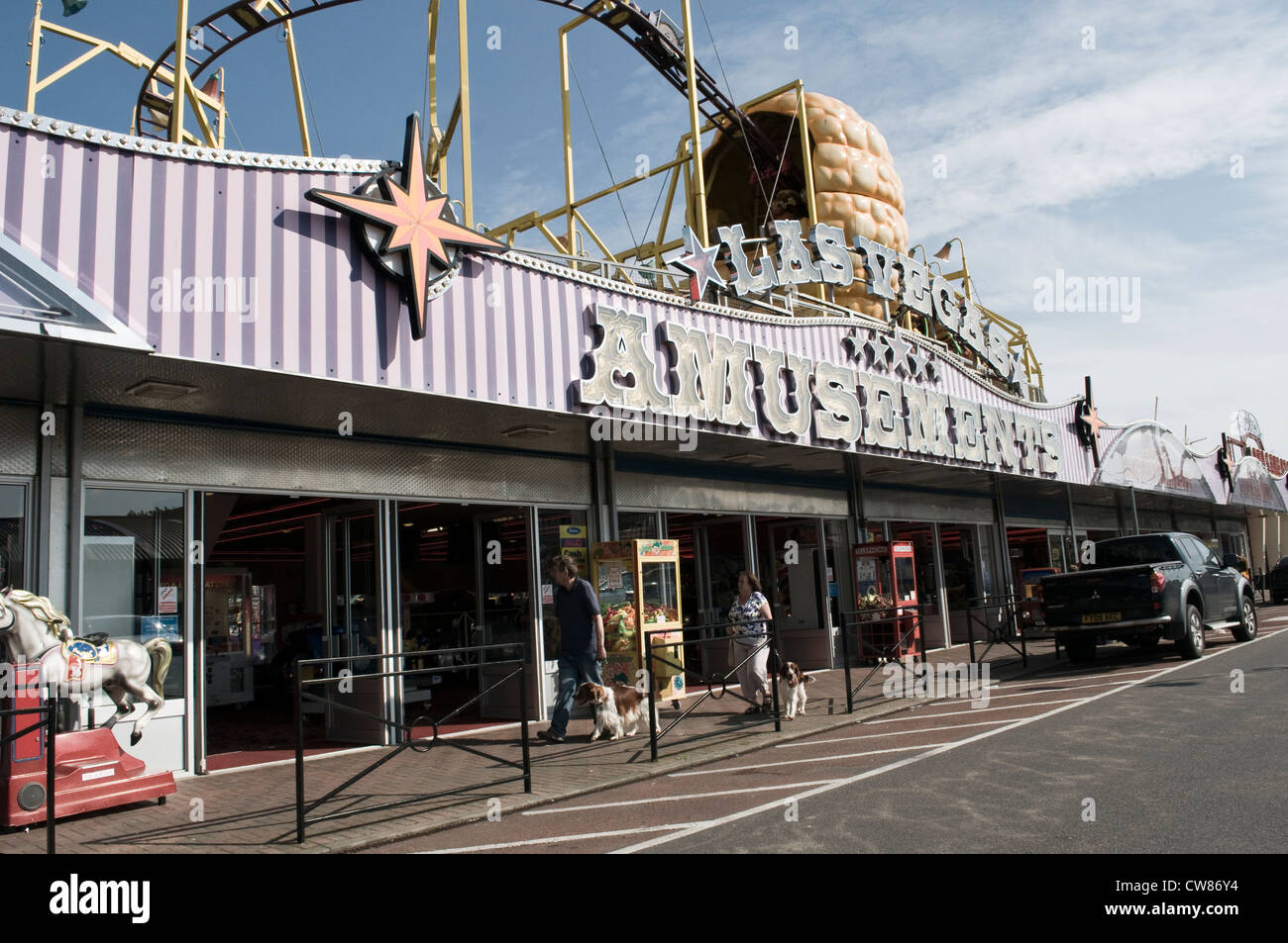 Fairground arcade games hi-res stock photography and images - Alamy