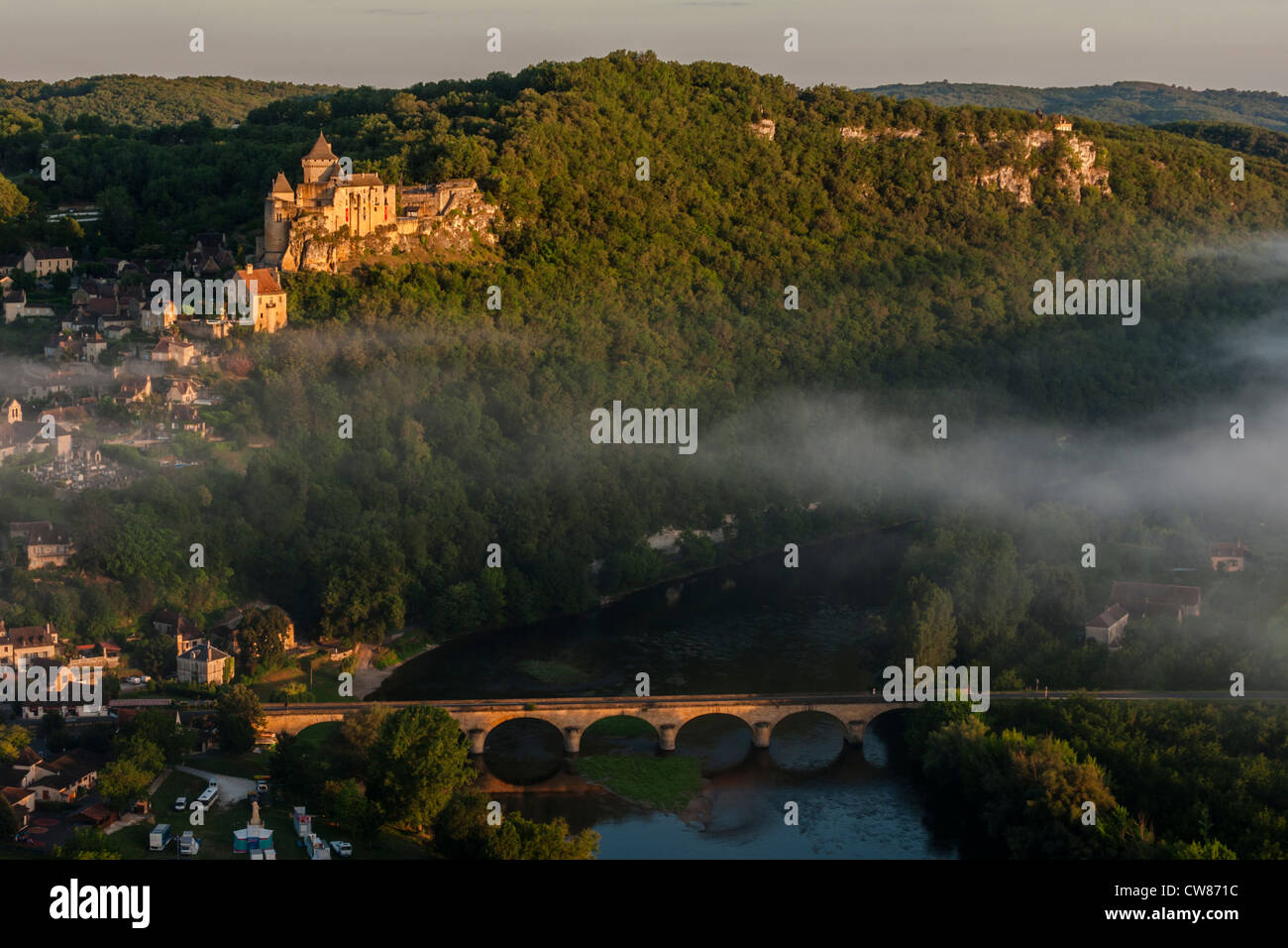 Chateau de castelnaud hi-res stock photography and images - Alamy