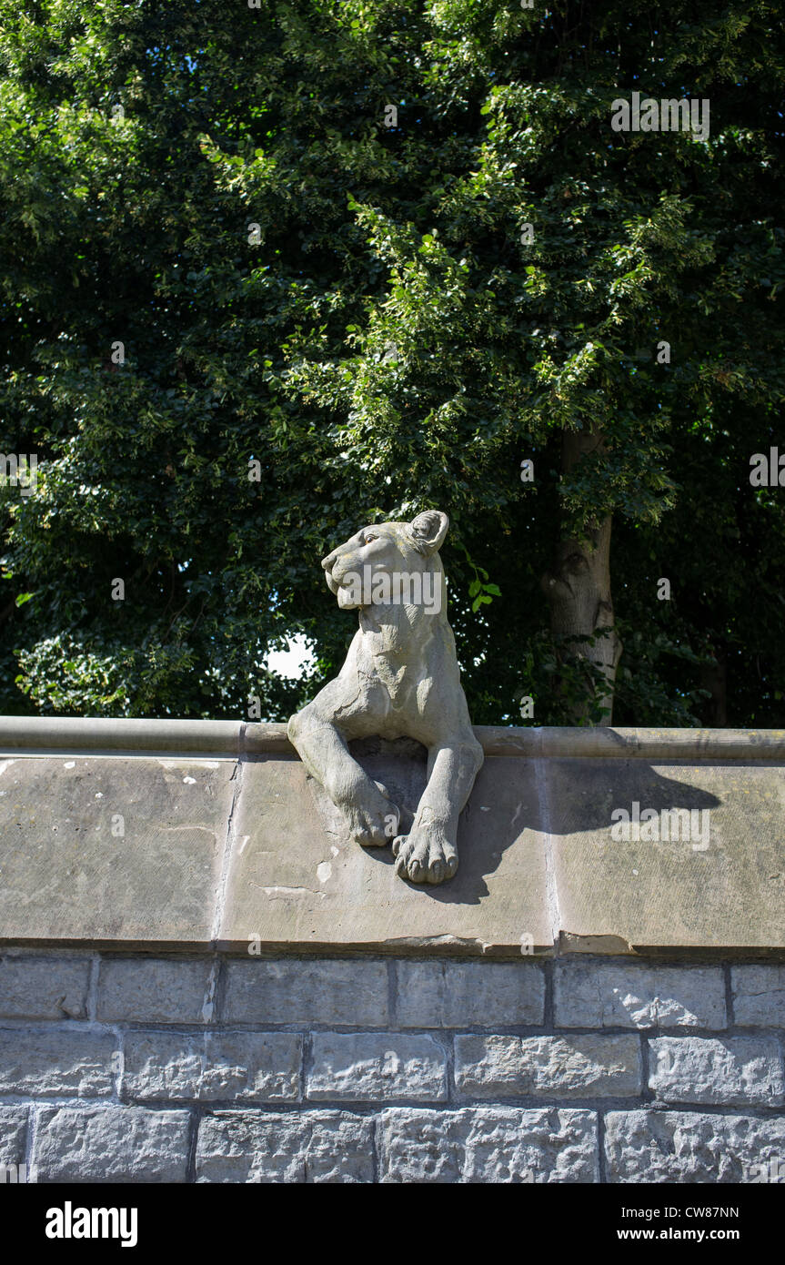 Bute park sculptures hi-res stock photography and images - Alamy