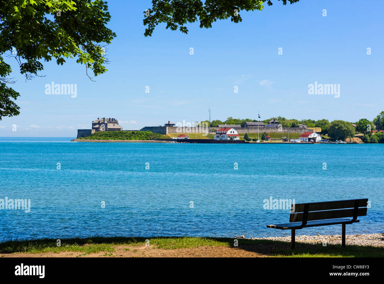 Queen's Royal Park on shore of Lake Ontario with Old Fort Niagara (USA ...