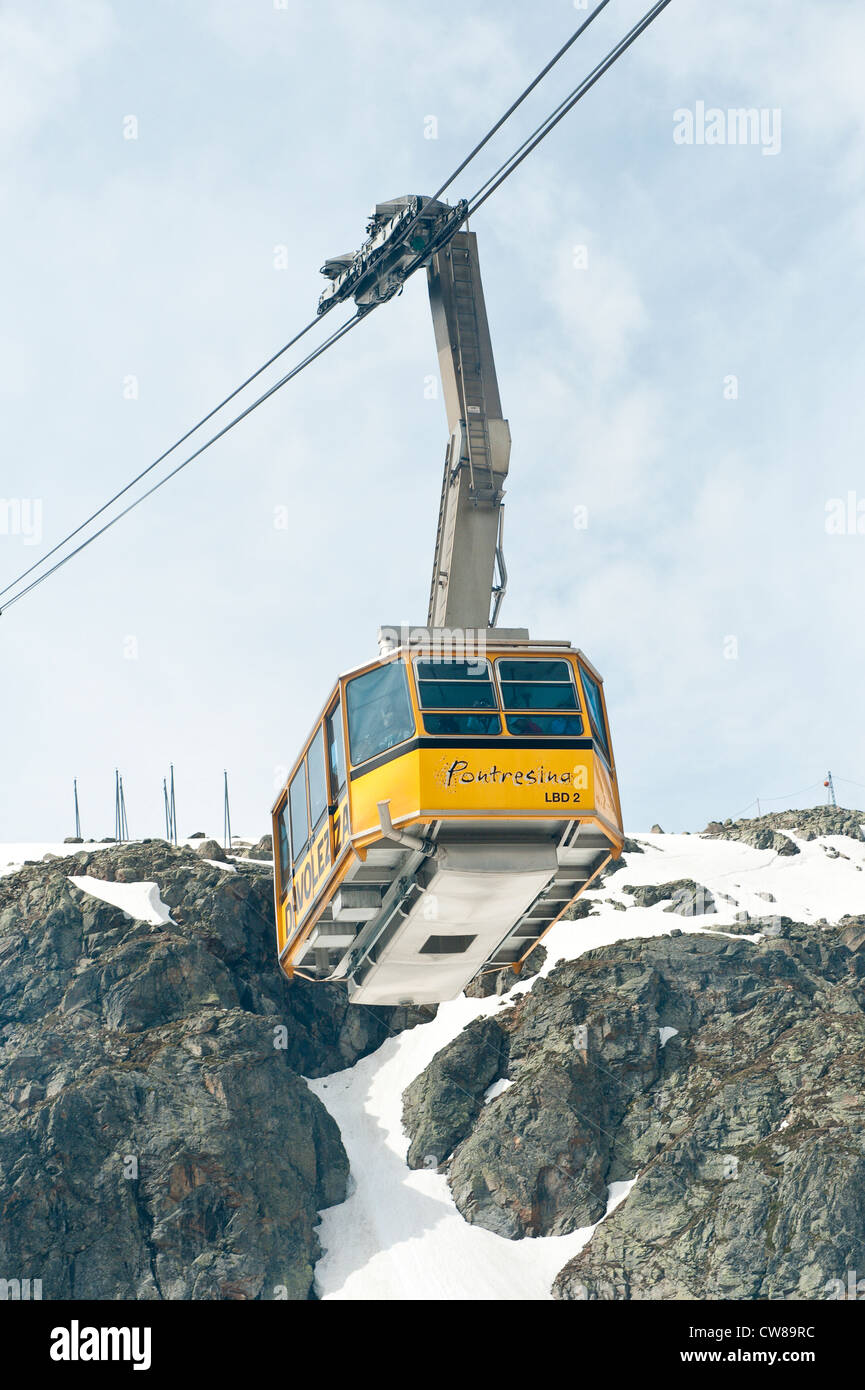 Diavolezza mountain cable car hi-res stock photography and images - Alamy