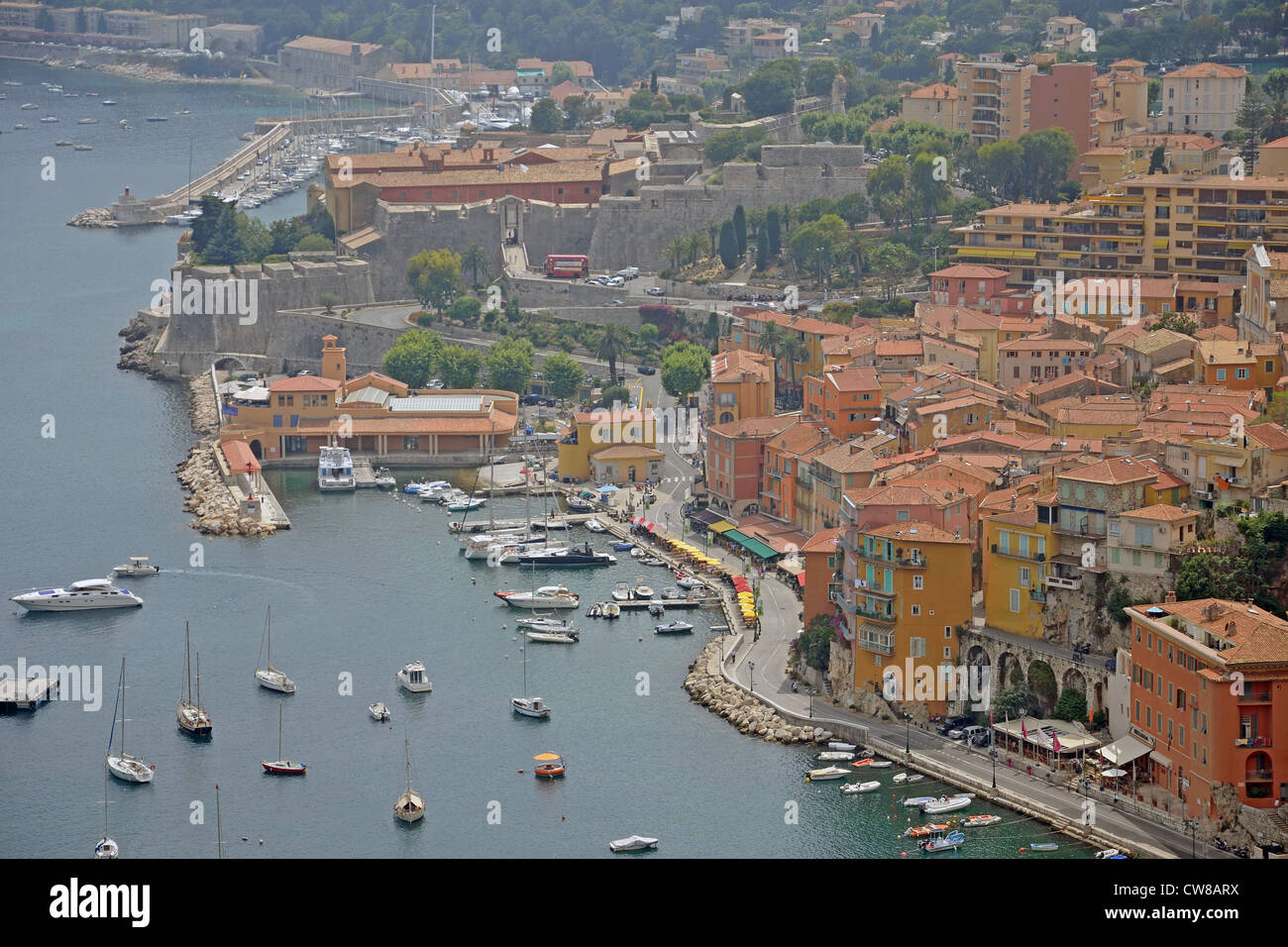 Harbour view from coastal road, Villefranche-sur-Mer, Côte d'Azur ...
